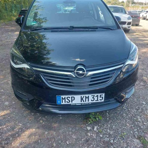 Черный Опель Zafira Tourer 2018 в Каунас, объемом двигателя 2.00 л и пробегом 204 тыс. км за 8750 €, фото 4 на AUTOMOTO.COM.LV