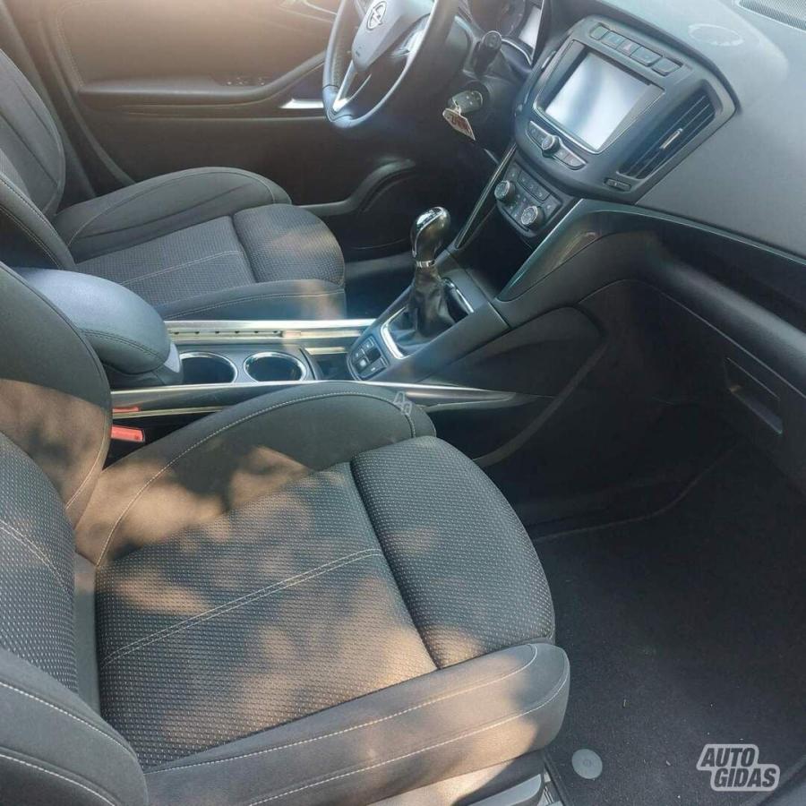 Черный Опель Zafira Tourer 2018 в Каунас, объемом двигателя 2.00 л и пробегом 204 тыс. км за 8750 €, фото 18 на AUTOMOTO.COM.LV