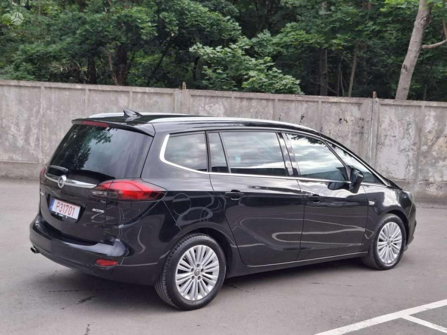 Черный Опель Zafira Tourer 2018 в Вильнюс, объемом двигателя 1.96 л и пробегом 136 тыс. км за 8400 €, фото 14 на AUTOMOTO.COM.LV