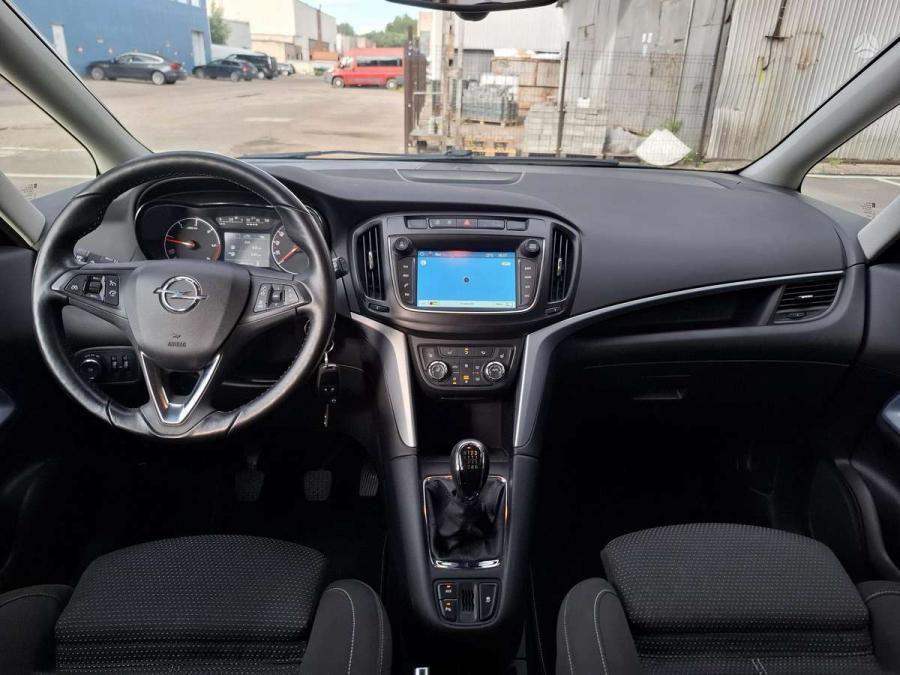 Черный Опель Zafira Tourer 2018 в Вильнюс, объемом двигателя 1.96 л и пробегом 136 тыс. км за 8400 €, фото 15 на AUTOMOTO.COM.LV