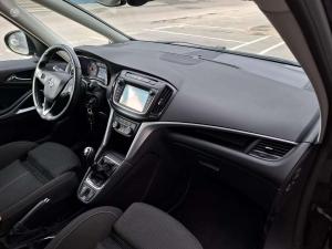 Черный Опель Zafira Tourer 2018 в Вильнюс, объемом двигателя 1.96 л и пробегом 136 тыс. км за 8400 €, фото 16 на AUTOMOTO.COM.LV