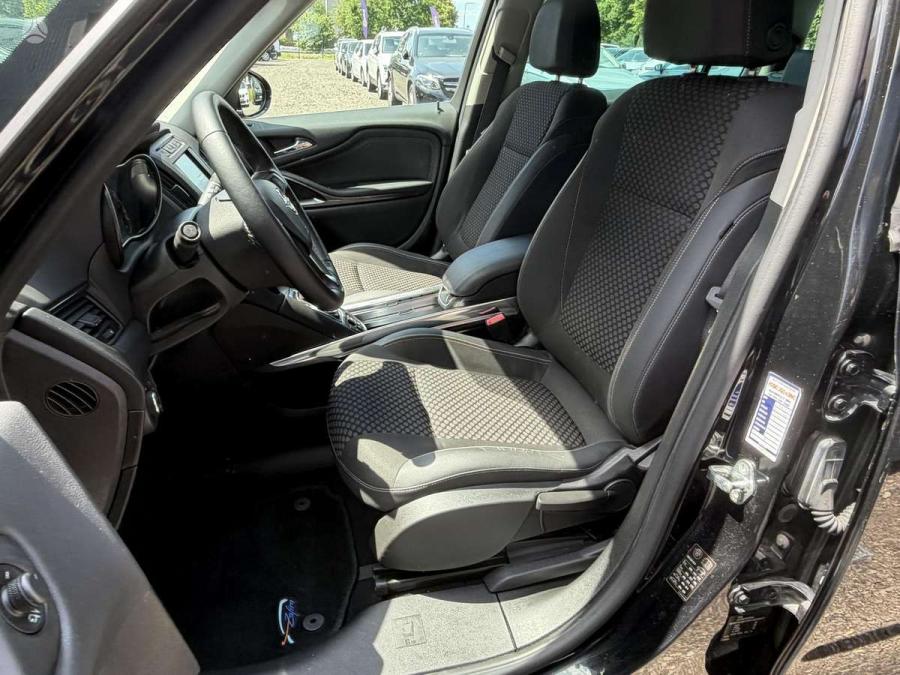 Черный Опель Zafira Tourer 2018 в Каунас, объемом двигателя 2.00 л и пробегом 350 тыс. км за 6850 €, фото 13 на AUTOMOTO.COM.LV