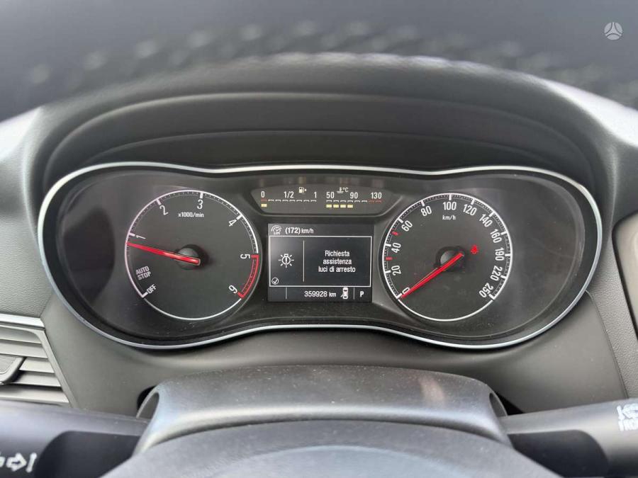 Черный Опель Zafira Tourer 2018 в Каунас, объемом двигателя 2.00 л и пробегом 350 тыс. км за 6850 €, фото 15 на AUTOMOTO.COM.LV