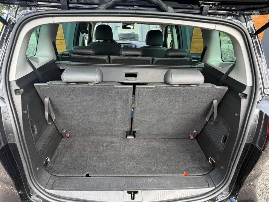 Черный Опель Zafira Tourer 2018 в Каунас, объемом двигателя 2.00 л и пробегом 350 тыс. км за 6850 €, фото 31 на AUTOMOTO.COM.LV