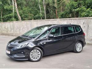 Black Opel Zafira Tourer 2018 in Vilnius, with an engine capacity of 1.96 L and mileage of 136 thousand km for 8300 €, photo 6 on AUTOMOTO.COM.LV