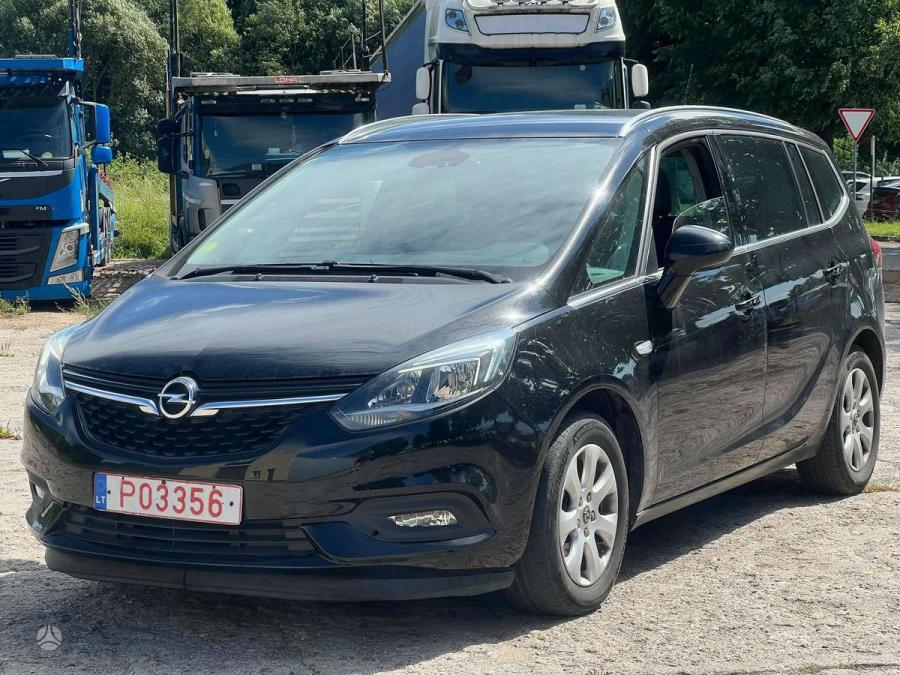 Черный Опель Zafira Tourer 2018 в Таураге, объемом двигателя 1.60 л и пробегом 159 тыс. км за 5900 €, фото 1 на AUTOMOTO.COM.LV
