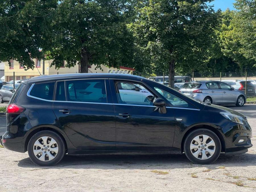 Черный Опель Zafira Tourer 2018 в Таураге, объемом двигателя 1.60 л и пробегом 159 тыс. км за 5900 €, фото 6 на AUTOMOTO.COM.LV