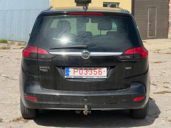 Black Opel Zafira Tourer 2018 in Taurage, with an engine capacity of 1.60 L and mileage of 159 thousand km for 5900 €, photo 7 on AUTOMOTO.COM.LV