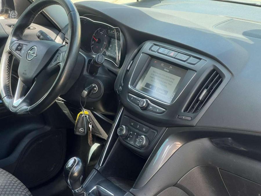 Черный Опель Zafira Tourer 2018 в Таураге, объемом двигателя 1.60 л и пробегом 159 тыс. км за 5900 €, фото 8 на AUTOMOTO.COM.LV