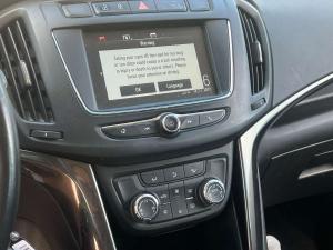 Черный Опель Zafira Tourer 2018 в Таураге, объемом двигателя 1.60 л и пробегом 159 тыс. км за 5900 €, фото 15 на AUTOMOTO.COM.LV