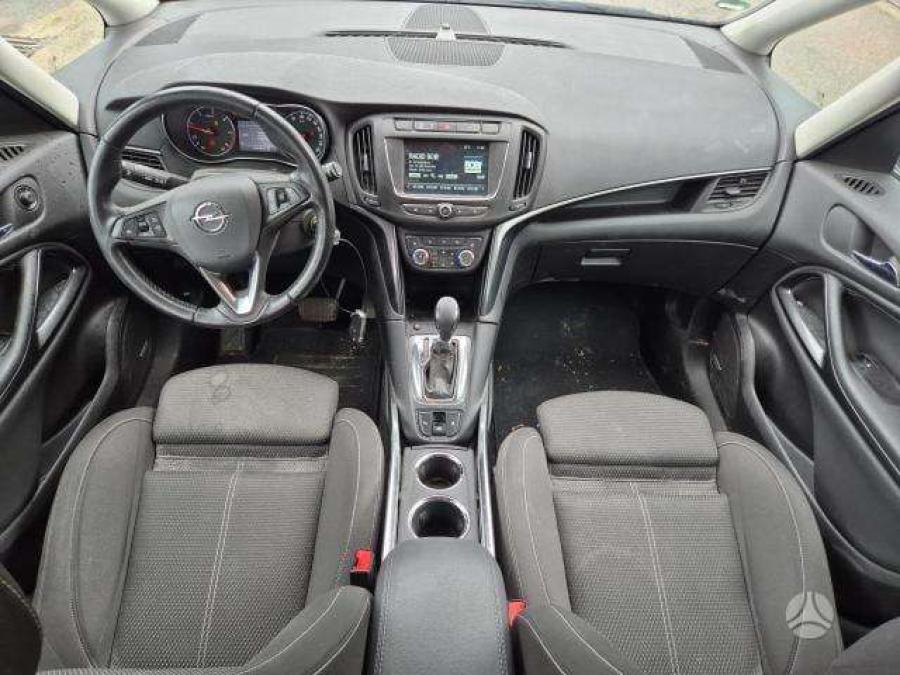 Melns Opel Zafira Tourer 2019 Viļņa, ar dzinēja tilpumu 1.96 L un nobraukumu 200 tūkst. km par 7500 €, foto 4 vietnē AUTOMOTO.COM.LV