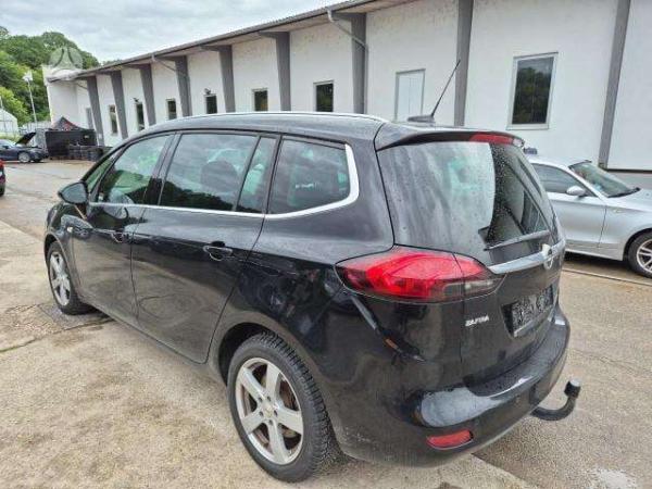 Черный Опель Zafira Tourer 2019 в Вильнюс, объемом двигателя 1.96 л и пробегом 200 тыс. км за 7500 €, фото 5 на AUTOMOTO.COM.LV