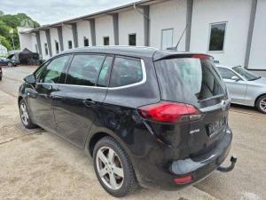 Melns Opel Zafira Tourer 2019 Viļņa, ar dzinēja tilpumu 1.96 L un nobraukumu 200 tūkst. km par 7500 €, foto 6 vietnē AUTOMOTO.COM.LV