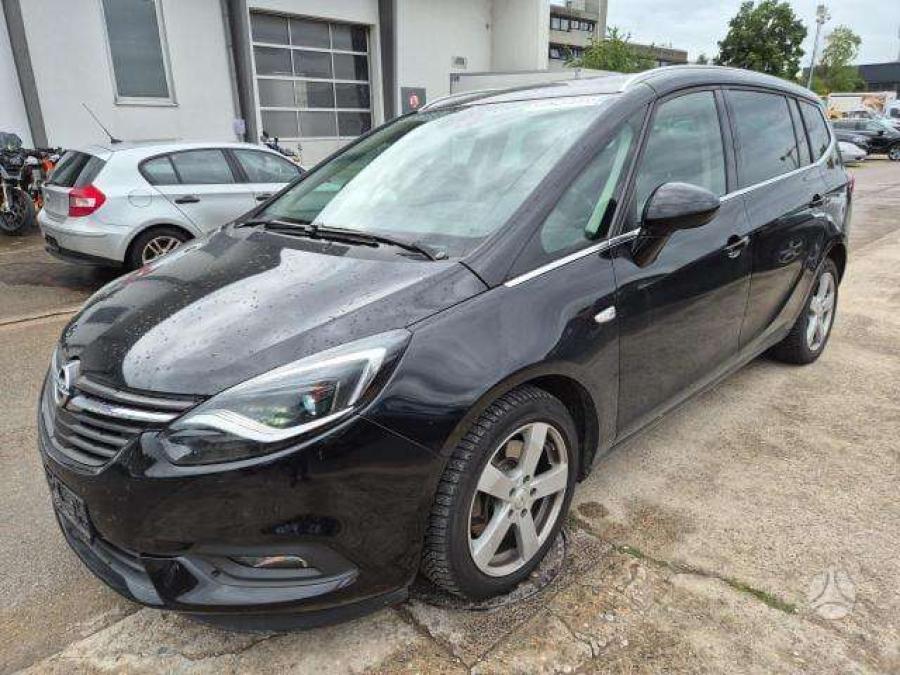 Melns Opel Zafira Tourer 2019 Viļņa, ar dzinēja tilpumu 1.96 L un nobraukumu 200 tūkst. km par 7500 €, foto 7 vietnē AUTOMOTO.COM.LV