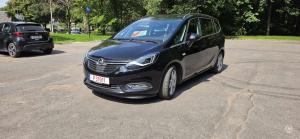 Melns Opel Zafira Tourer 2019 Viļņa, ar dzinēja tilpumu 1.96 L un nobraukumu 200 tūkst. km par 8999 €, foto  vietnē AUTOMOTO.COM.LV