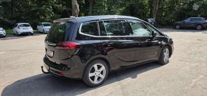 Melns Opel Zafira Tourer 2019 Viļņa, ar dzinēja tilpumu 1.96 L un nobraukumu 200 tūkst. km par 8999 €, foto 4 vietnē AUTOMOTO.COM.LV