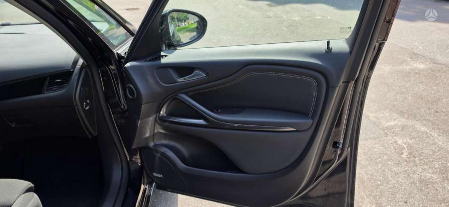 Melns Opel Zafira Tourer 2019 Viļņa, ar dzinēja tilpumu 1.96 L un nobraukumu 200 tūkst. km par 8999 €, foto 13 vietnē AUTOMOTO.COM.LV