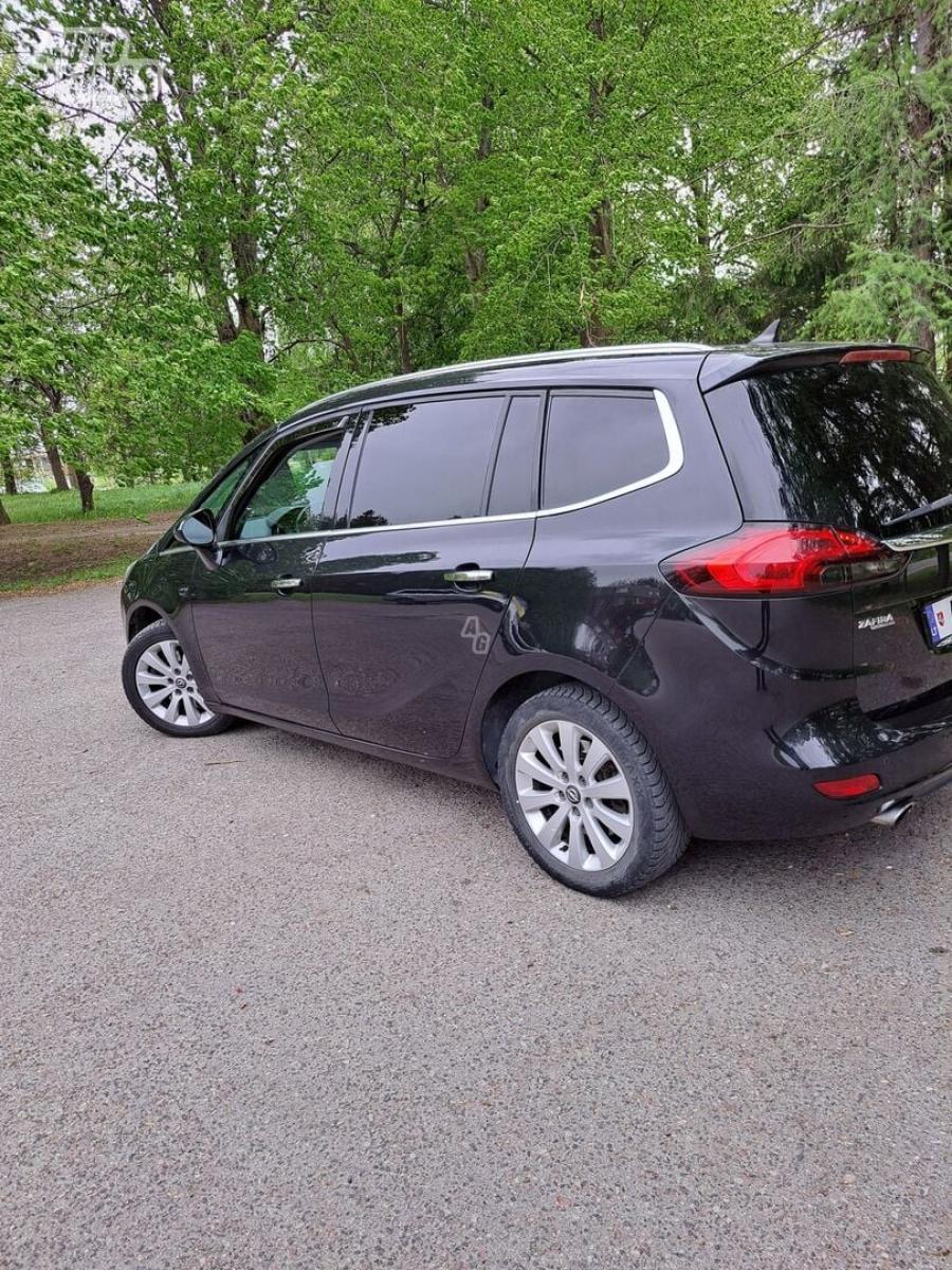 Черный Опель Zafira Tourer 2012 в Мажейкяй, объемом двигателя 2.00 л и пробегом 379 тыс. км за 4350 €, фото 6 на AUTOMOTO.COM.LV