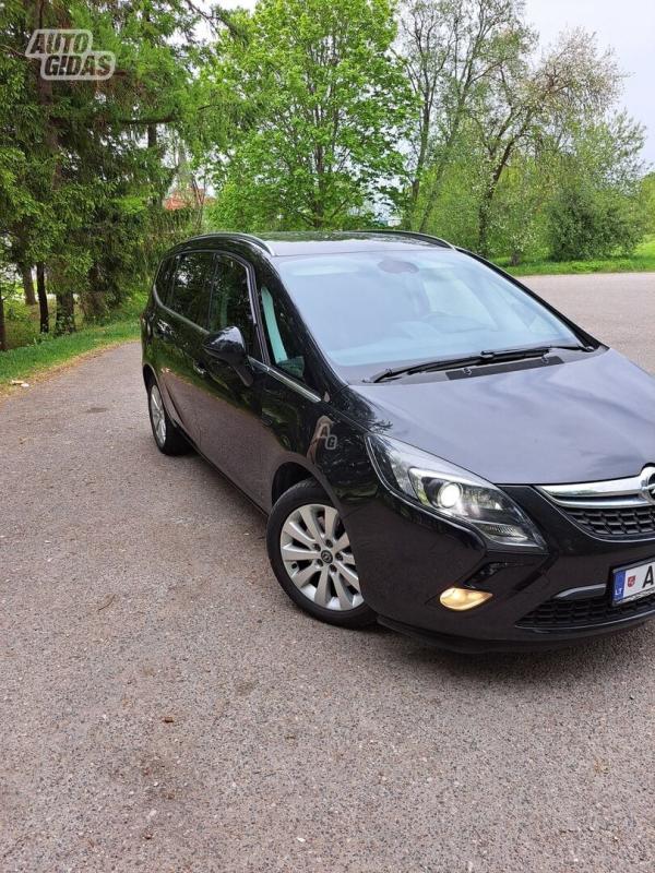 Черный Опель Zafira Tourer 2012 в Мажейкяй, объемом двигателя 2.00 л и пробегом 379 тыс. км за 4350 €, фото 6 на AUTOMOTO.COM.LV