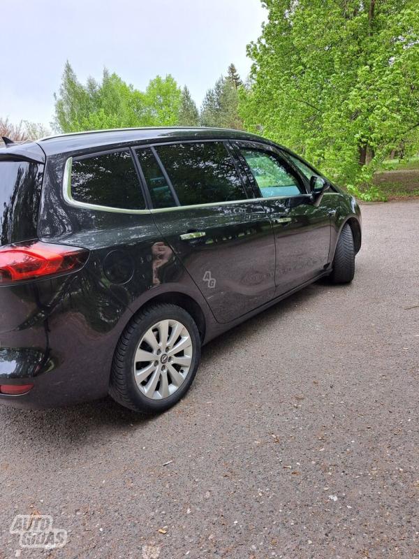 Черный Опель Zafira Tourer 2012 в Мажейкяй, объемом двигателя 2.00 л и пробегом 379 тыс. км за 4350 €, фото 7 на AUTOMOTO.COM.LV