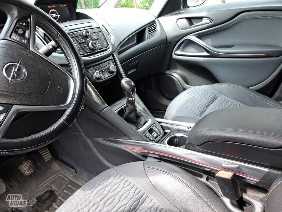 Черный Опель Zafira Tourer 2012 в Мажейкяй, объемом двигателя 2.00 л и пробегом 379 тыс. км за 4350 €, фото 10 на AUTOMOTO.COM.LV