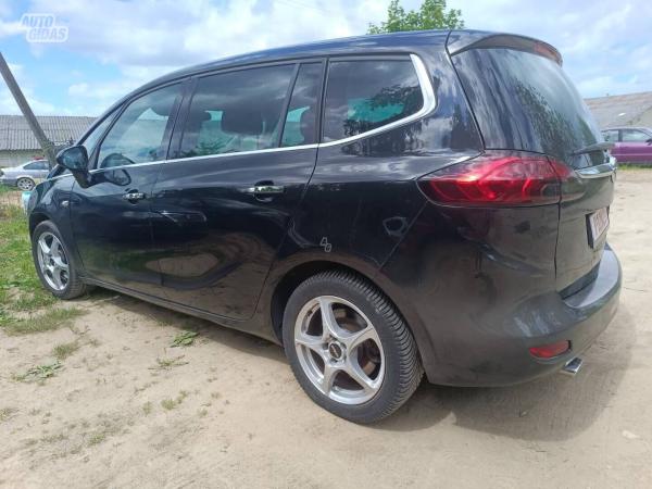 Melns Opel Zafira Tourer 2012 Utena, ar dzinēja tilpumu 2.00 L un nobraukumu 335 tūkst. km par 4500 €, foto 9 vietnē AUTOMOTO.COM.LV