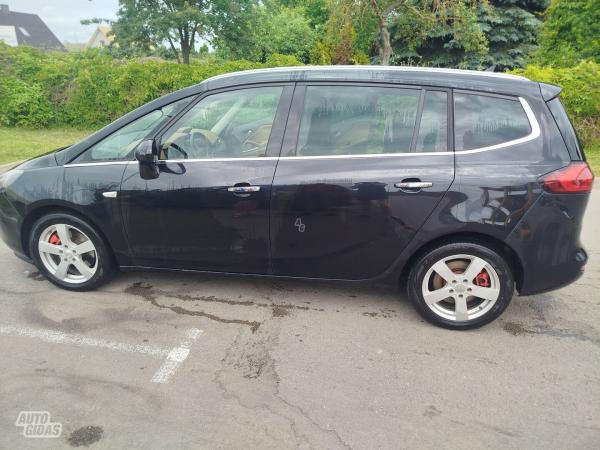 Черный Опель Zafira Tourer 2013 в Вильнюс, объемом двигателя 2.00 л и пробегом 272 тыс. км за 6990 €, фото 7 на AUTOMOTO.COM.LV
