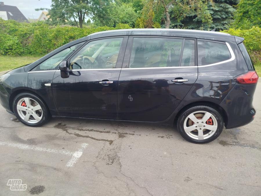 Черный Опель Zafira Tourer 2013 в Вильнюс, объемом двигателя 2.00 л и пробегом 272 тыс. км за 6990 €, фото 8 на AUTOMOTO.COM.LV