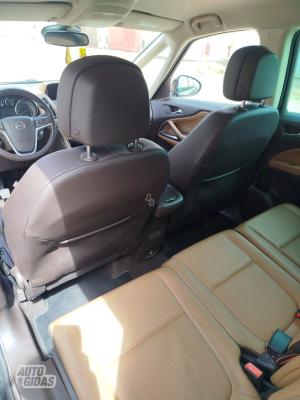 Черный Опель Zafira Tourer 2013 в Вильнюс, объемом двигателя 2.00 л и пробегом 272 тыс. км за 6990 €, фото 19 на AUTOMOTO.COM.LV