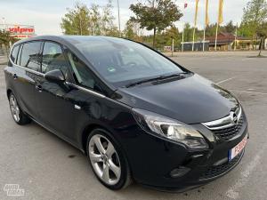 Black Opel Zafira Tourer 2015 in Alytus, with an engine capacity of 2.00 L and mileage of 212 thousand km for 7900 €, photo  on AUTOMOTO.COM.LV