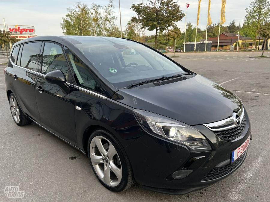 Черный Опель Zafira Tourer 2015 в Алитус, объемом двигателя 2.00 л и пробегом 212 тыс. км за 7900 €, фото 1 на AUTOMOTO.COM.LV