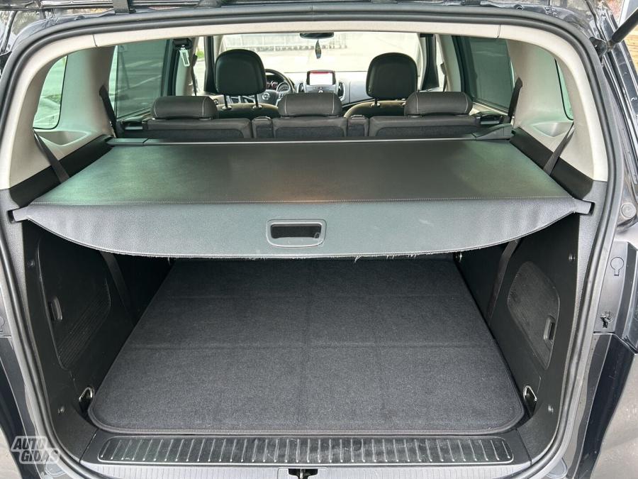 Черный Опель Zafira Tourer 2015 в Алитус, объемом двигателя 2.00 л и пробегом 212 тыс. км за 7900 €, фото 18 на AUTOMOTO.COM.LV