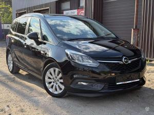 Black Opel Zafira Tourer 2017 in Siauliai, with an engine capacity of 1.96 L and mileage of 268 thousand km for 7000 €, photo  on AUTOMOTO.COM.LV
