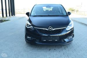 Black Opel Zafira Tourer 2017 in Vilnius, with an engine capacity of 2.00 L and mileage of 297 thousand km for 7500 €, photo 3 on AUTOMOTO.COM.LV