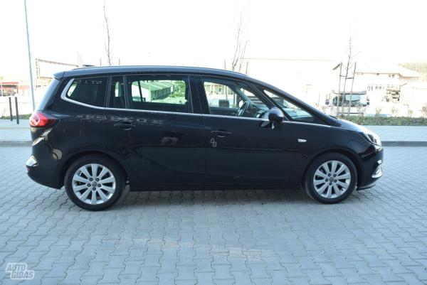 Черный Опель Zafira Tourer 2017 в Вильнюс, объемом двигателя 2.00 л и пробегом 297 тыс. км за 7500 €, фото 4 на AUTOMOTO.COM.LV