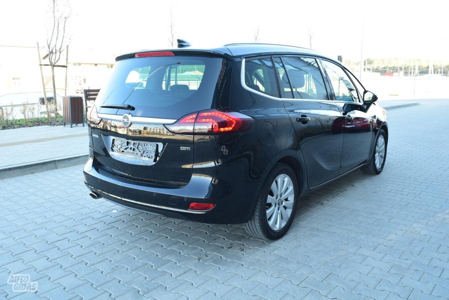 Black Opel Zafira Tourer 2017 in Vilnius, with an engine capacity of 2.00 L and mileage of 297 thousand km for 7500 €, photo 6 on AUTOMOTO.COM.LV