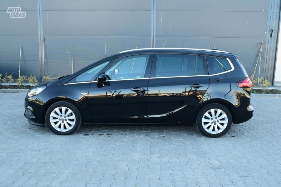 Black Opel Zafira Tourer 2017 in Vilnius, with an engine capacity of 2.00 L and mileage of 297 thousand km for 7500 €, photo 9 on AUTOMOTO.COM.LV