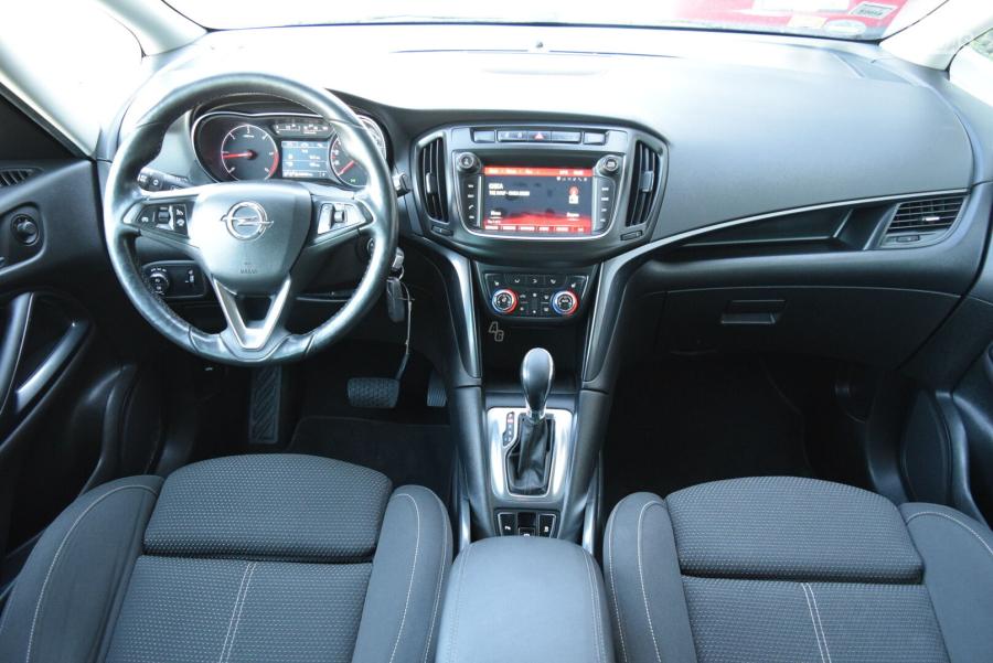 Black Opel Zafira Tourer 2017 in Vilnius, with an engine capacity of 2.00 L and mileage of 297 thousand km for 7500 €, photo 14 on AUTOMOTO.COM.LV