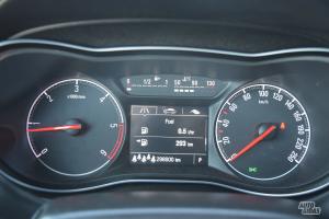 Black Opel Zafira Tourer 2017 in Vilnius, with an engine capacity of 2.00 L and mileage of 297 thousand km for 7500 €, photo 22 on AUTOMOTO.COM.LV
