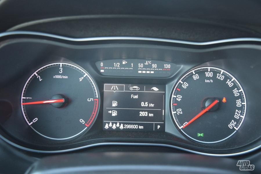 Black Opel Zafira Tourer 2017 in Vilnius, with an engine capacity of 2.00 L and mileage of 297 thousand km for 7500 €, photo 22 on AUTOMOTO.COM.LV