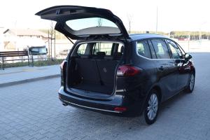 Black Opel Zafira Tourer 2017 in Vilnius, with an engine capacity of 2.00 L and mileage of 297 thousand km for 7500 €, photo 26 on AUTOMOTO.COM.LV
