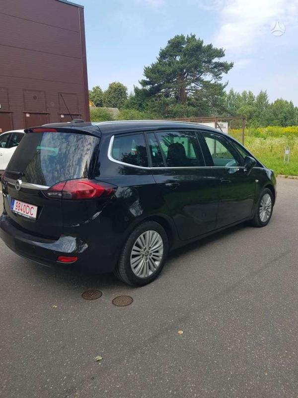 Melns Opel Zafira Tourer 2018 Viļņa, ar dzinēja tilpumu 1.60 L un nobraukumu 214 tūkst. km par 8900 €, foto 2 vietnē AUTOMOTO.COM.LV