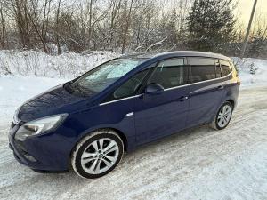 Blue Opel Zafira Tourer 2012 in Vilnius, with an engine capacity of 1.96 L and mileage of 275 thousand km for 3900 €, photo 7 on AUTOMOTO.COM.LV