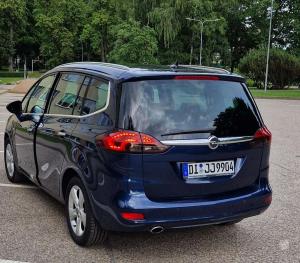 Zils Opel Zafira Tourer 2012 Alīta, ar dzinēja tilpumu 1.96 L un nobraukumu 254 tūkst. km par 5300 €, foto 5 vietnē AUTOMOTO.COM.LV