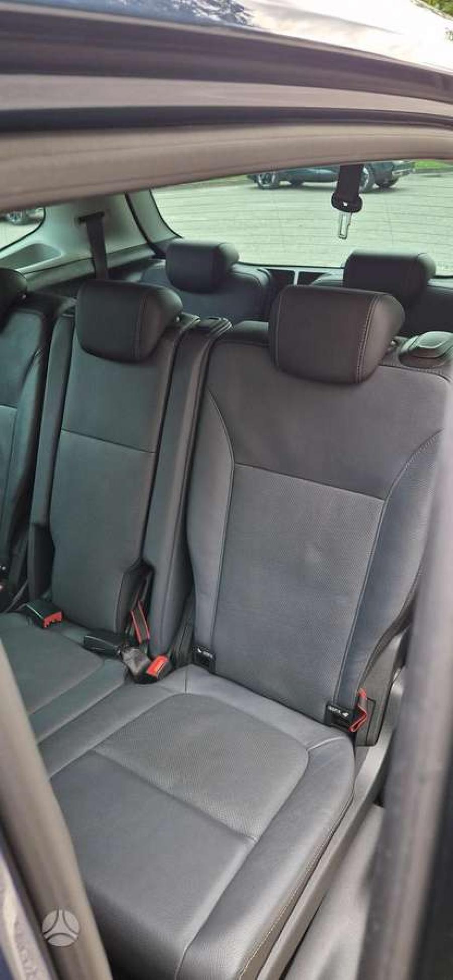 Zils Opel Zafira Tourer 2012 Alīta, ar dzinēja tilpumu 1.96 L un nobraukumu 254 tūkst. km par 5300 €, foto 13 vietnē AUTOMOTO.COM.LV