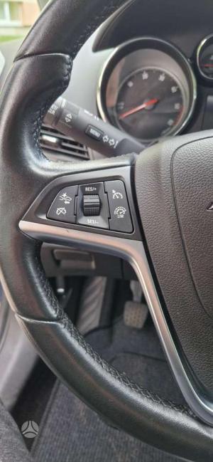 Zils Opel Zafira Tourer 2012 Alīta, ar dzinēja tilpumu 1.96 L un nobraukumu 254 tūkst. km par 5300 €, foto 19 vietnē AUTOMOTO.COM.LV