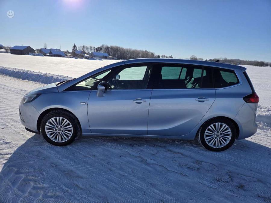 Zils Opel Zafira Tourer 2015 Kauņa, ar dzinēja tilpumu 1.60 L un nobraukumu 256 tūkst. km par 5650 €, foto 6 vietnē AUTOMOTO.COM.LV