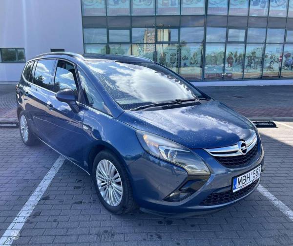 Синий Опель Zafira Tourer 2015 в Паневежис, объемом двигателя 1.60 л и пробегом 250 тыс. км за 4350 €, фото 2 на AUTOMOTO.COM.LV