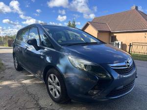 Blue Opel Zafira Tourer 2015 in Siauliai, with an engine capacity of 1.60 L and mileage of 198 thousand km for 4350 €, photo 3 on AUTOMOTO.COM.LV