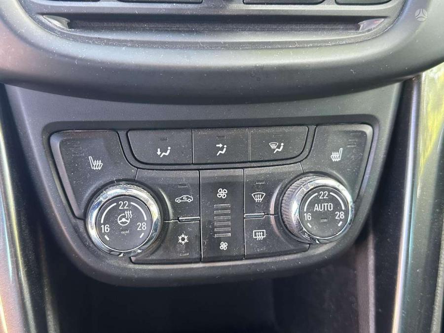 Blue Opel Zafira Tourer 2015 in Siauliai, with an engine capacity of 1.60 L and mileage of 198 thousand km for 4350 €, photo 14 on AUTOMOTO.COM.LV